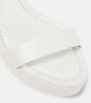 CHRISTIAN LOUBOUTIN Movida Jane 130 Leather Platform Pumps