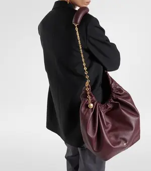 Loewe Squeeze Medium Leather Shoulder Bag - Burgundy