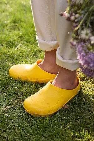 TERRAIN Nora Garden Clogs - Yellow