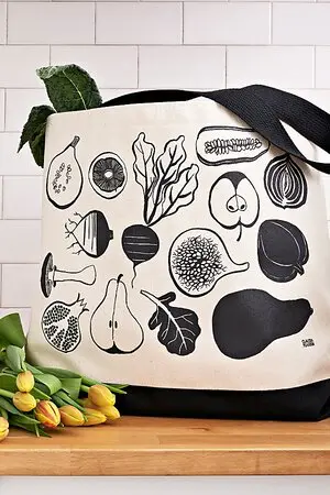 CLAUDIA PEARSON Printed Market Tote - White