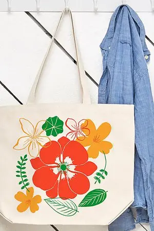 CLAUDIA PEARSON Mayflowers Market Tote