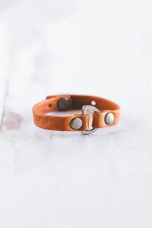 GIVING BRACELETS Giving Bracelets Do Good Leather Bracelet Orange