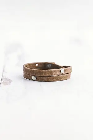 GIVING BRACELETS GIVING BRACELETS Wrap Bracelet Grey