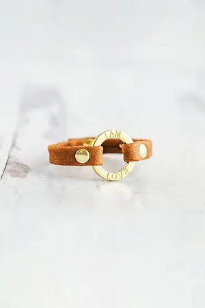 GIVING BRACELETS Gold I Am Love Mantra Bracelet - Rustic Brown