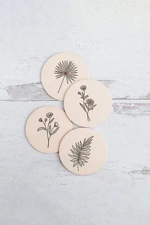 GIVING BRACELETS Leather Coaster Wildflower Print Set - Natural