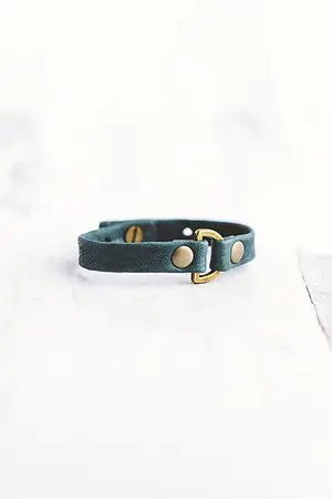 GIVING BRACELETS Do Good Leather Bracelet - Blue Spruce