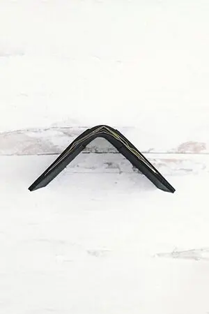 GIVING BRACELETS Leather Bifold Wallet - Black