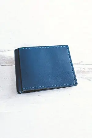 GIVING BRACELETS Leather Bifold Wallet - Blue