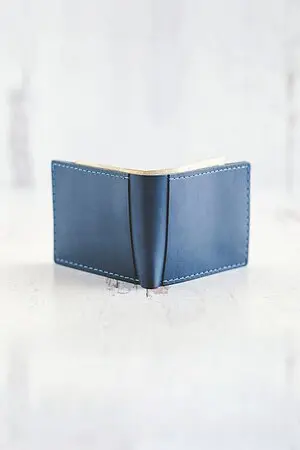 GIVING BRACELETS Leather Bifold Wallet - Blue
