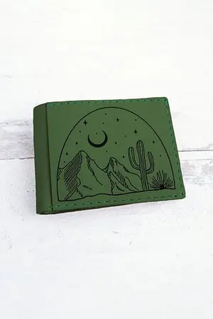 GIVING BRACELETS Leather Bifold Desert Wallet - Green