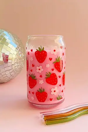 GOLDEN HOUR DESIGNS Strawberry Dreams Glass Cup