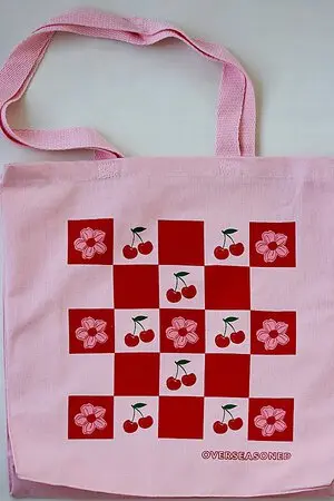 OVERSEASONED Cherry Picnic Tote Bag - Pink