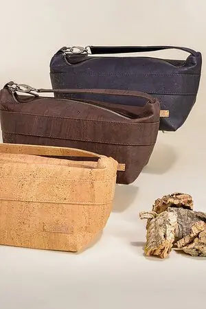 TIRADIA CORK Room For Two Dopp Kit - Black