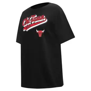 PRO STANDARD Chicago Bulls Script Boyfriend T-shirt