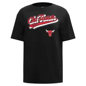 PRO STANDARD Chicago Bulls Script Boyfriend T-shirt