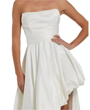Mac Duggal Strapless Ruched Gown - White