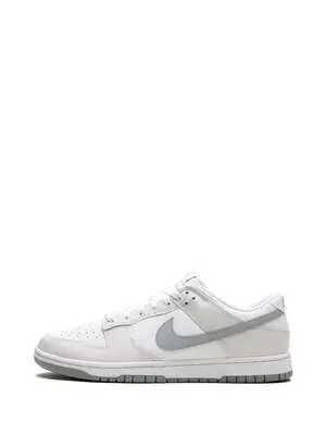 Nike Dunk Low Retro Sneakers - White