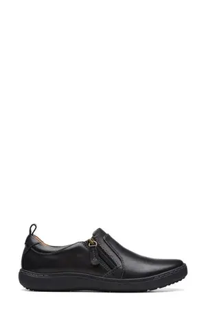 Clarks Nalle Lilac Slip-on Sneaker - Black Leather