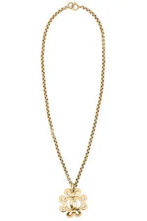 Chanel 1995 Cc Flower Pendant Necklace - Gold