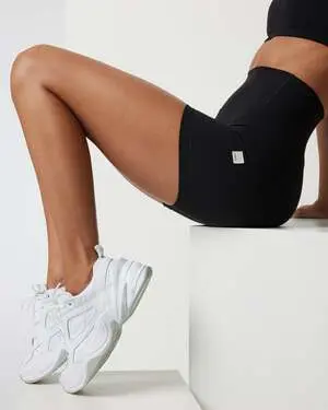 Vuori Allthefeels™ Bike Shorts - Black