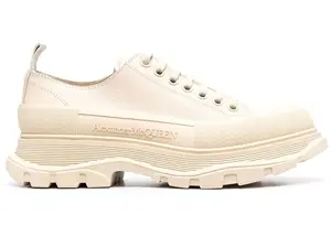 Alexander McQueen Tread Slick Low Lace Up Sneakers - Beige