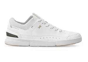 On The Roger Centre Courtin Sneakers