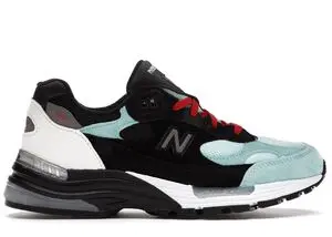 NEW BALANCE 992 Nice Kicks Amoeba Musicin Sneaker - Black/light Blue