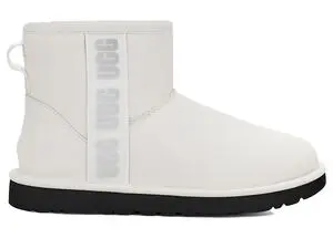 UGG Classic Mini Logo Boot - Ultra Matte White