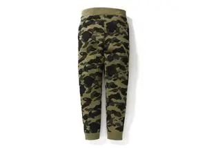 A BATHING APE 1st Camo Slim Sweat Pants - Green