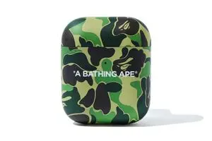 A BATHING APE Abc Camo Airpods Case - Green