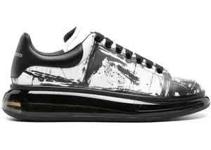 Alexander McQueen Oversized Printed Sneakers - White/black