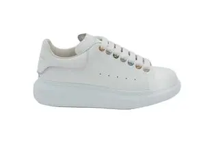 Alexander McQueen Oversized Sneakers With Metallic Eyelets - White/pink