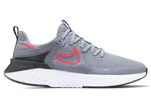 Nike Legend React 2 Sneakers