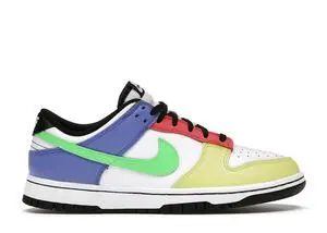 Nike Dunk Low Green Strike Sneakers