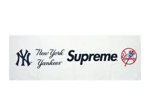 Supreme New York Yankees Hand Towel - White