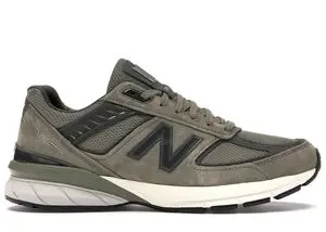 NEW BALANCE 990v5in Sneakers