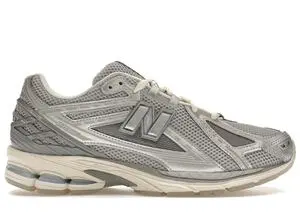 NEW BALANCE 1906r Sneakers
