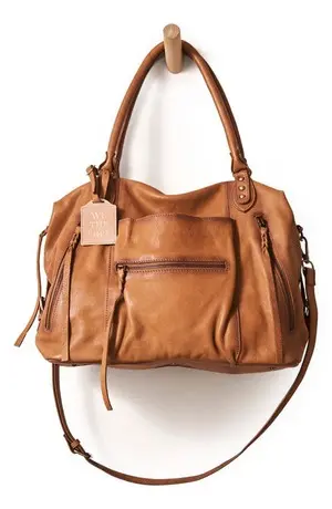 Women's Medium Leather Bags