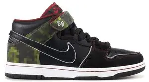 Nike Dunk Mid Nitraidin Sneakers