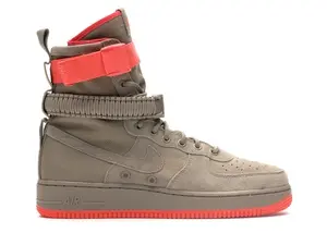 Nike Sf Af1 - Khaki/khakione-colorrush Coral