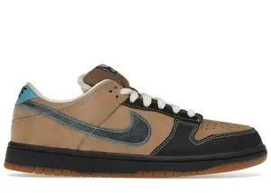 Nike Dunk Low Sneakers