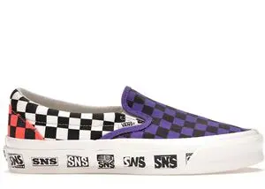 VANS Classic Slip-On Sneakers Electric Purple/marshmallow