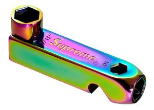 Supreme Pipe Skate Key - Iridescent
