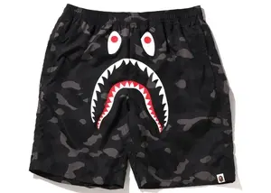 A BATHING APE Camo Shark Beach Shorts - Black