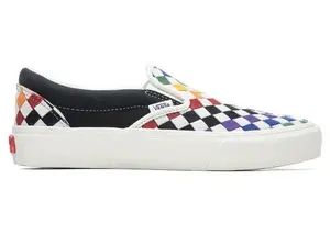 VANS Classic Slip-on Vlt Lx Pridein - Rainbow/marshmallow