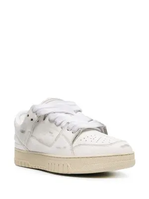 1989 STUDIO Vintage Distressed Leather Sneakers - White
