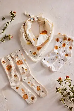 DYE KWEEN Flower Power Bamboo Socks