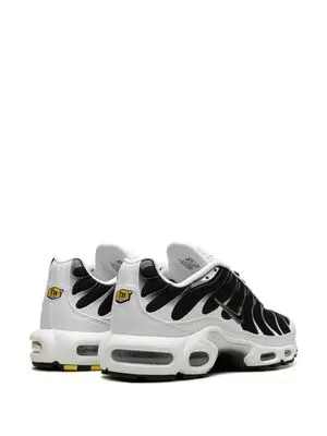 Nike Air Max Plus Sneakers