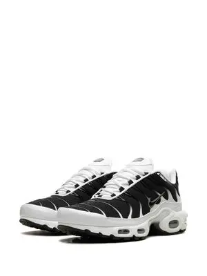 Nike Air Max Plus Sneakers