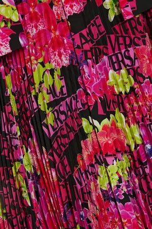 Versace Pleated Printed Crepe Midi Dress - Fuchsia